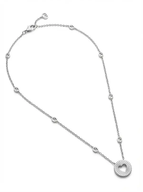 Gucci Pendant Necklace With Interlocking G Motif - White