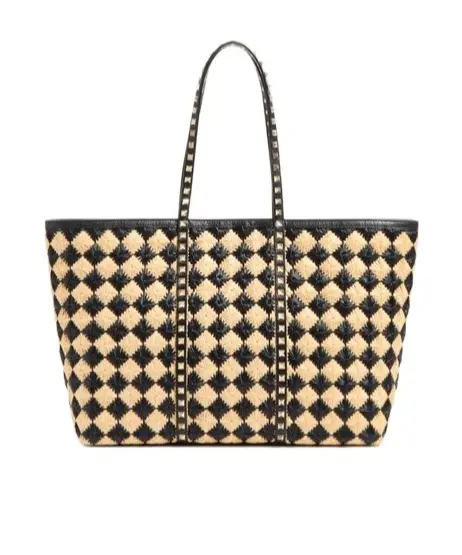 Valentino Garavani Rockstud Patterned Shoulder Bag - Nude