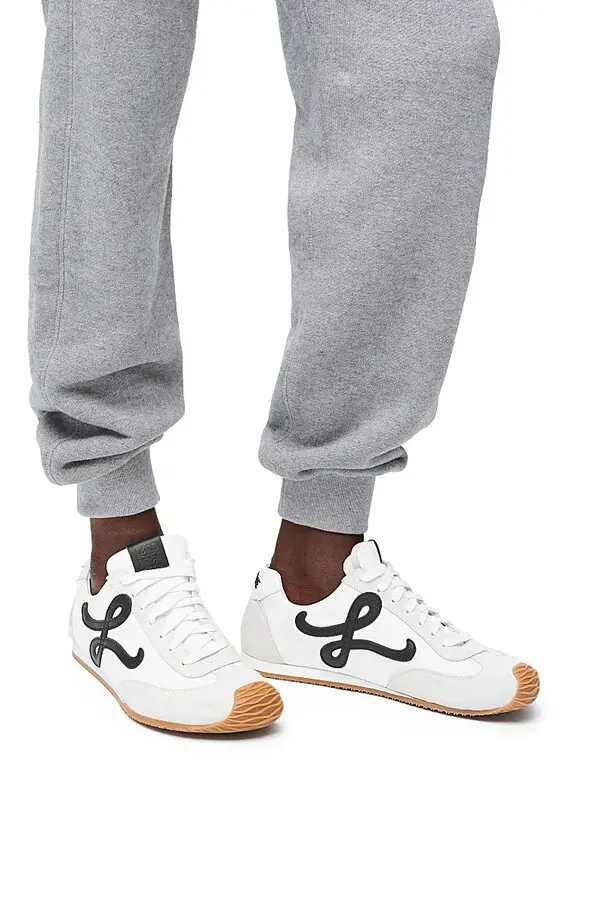 Loewe Ballet Runner 2.0 Sneakers - White/black