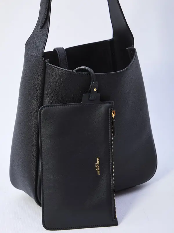 Saint Laurent Le 5 À 7 Small Shoulder Bag - Black