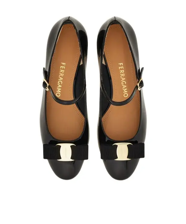 FERRAGAMO Mary Jane Shoes With Vara Bow - Black
