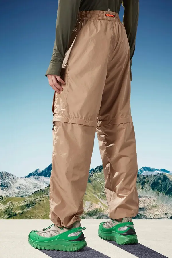 Moncler Cargo Trousers With Detachable Legs - Khaki