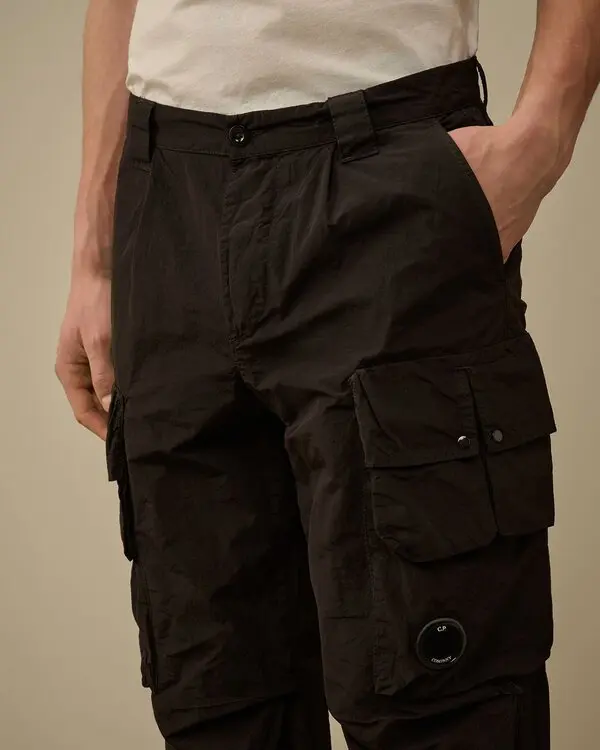 C.P. COMPANY Cargo Pants With Lens Detail - Black