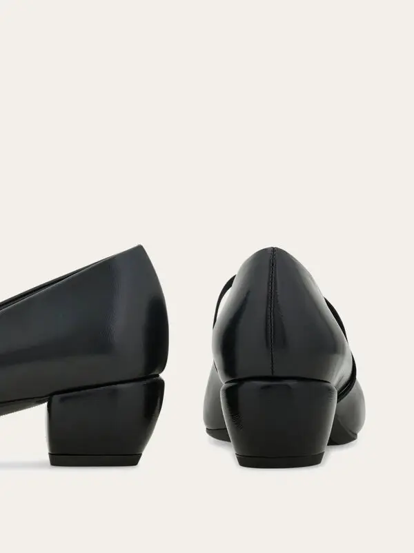 FERRAGAMO Vara Plate Pump With Block Heel - Black