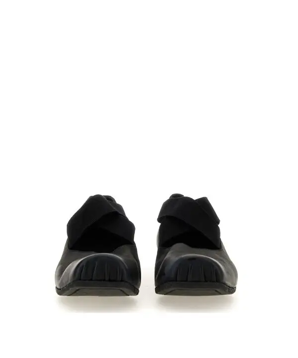 UMA WANG Square-toed Ballet Flats With Criss-cross Straps - Black