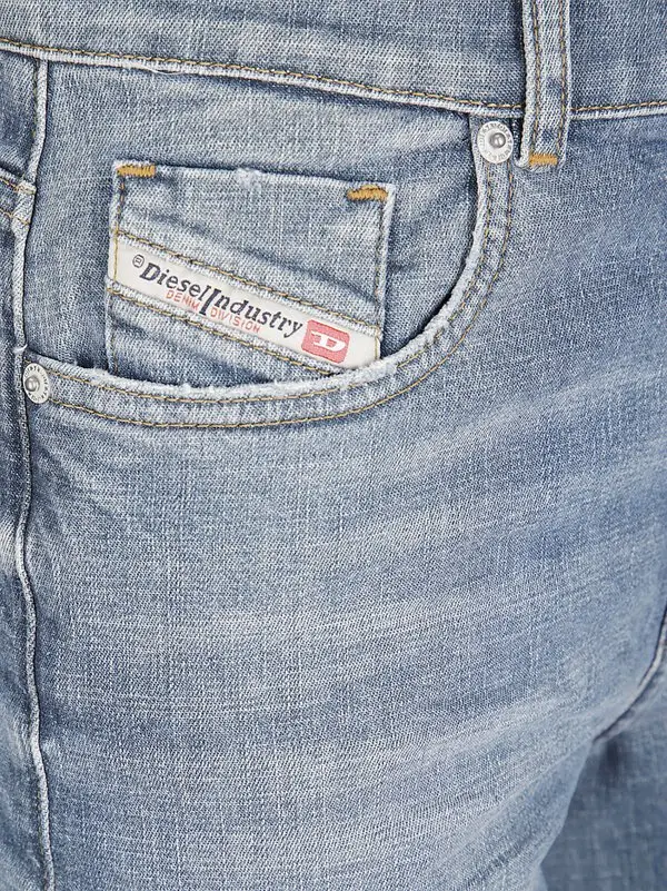 DIESEL® 1978 D-akemi Flare Jeans - Medium Blue