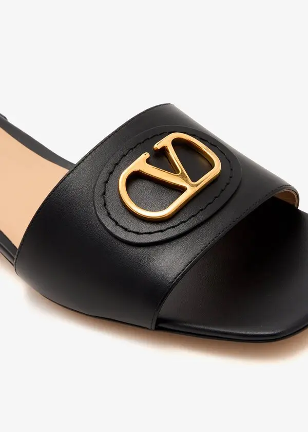 Valentino Garavani Vlogo Signature Slip-on Sandals - Black