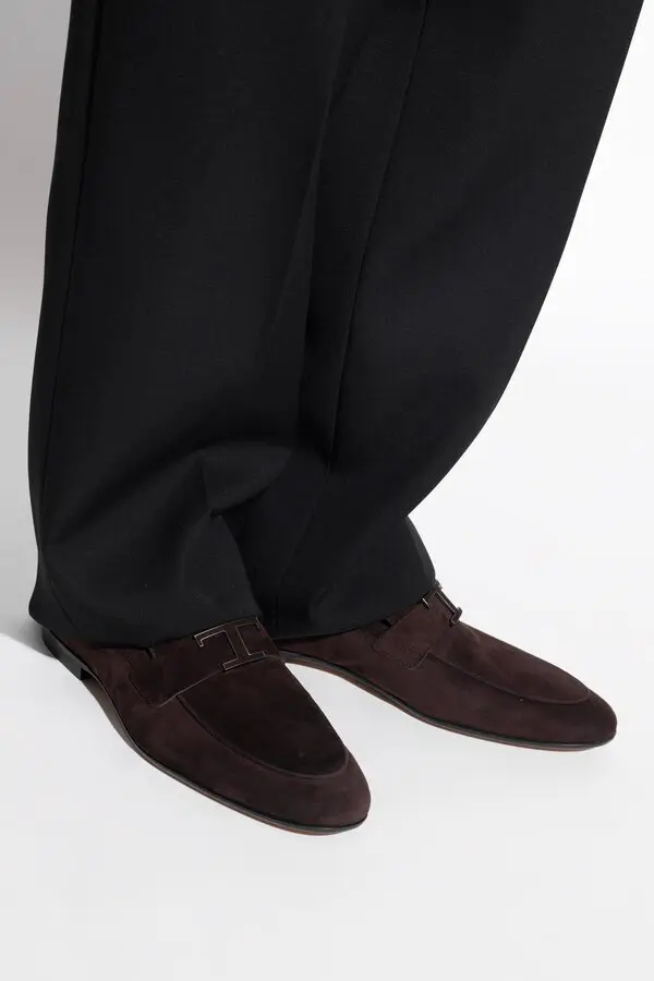 TOD'S Round Toe Loafers With T Logo Detail