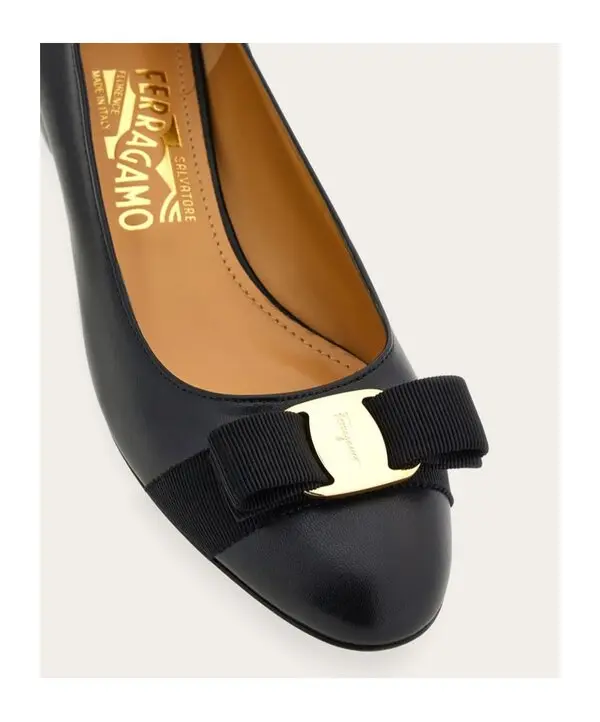FERRAGAMO Round Toe Low Heel Pumps With Ribbon Detail - Black