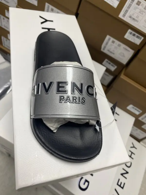 Givenchy Metallic-effect Logo Slides - Silver