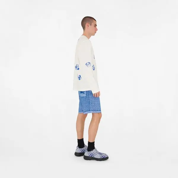 Burberry Equestrian Knight Motif Turn-up Cuff Shorts