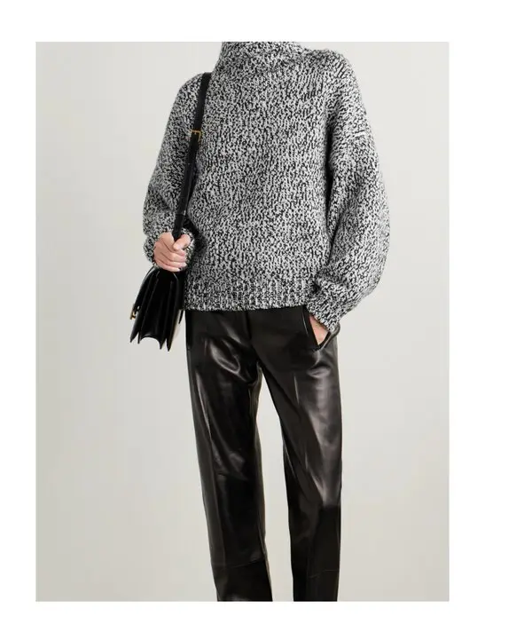 Khaite Leon Cashmere Turtleneck Sweater - Gray