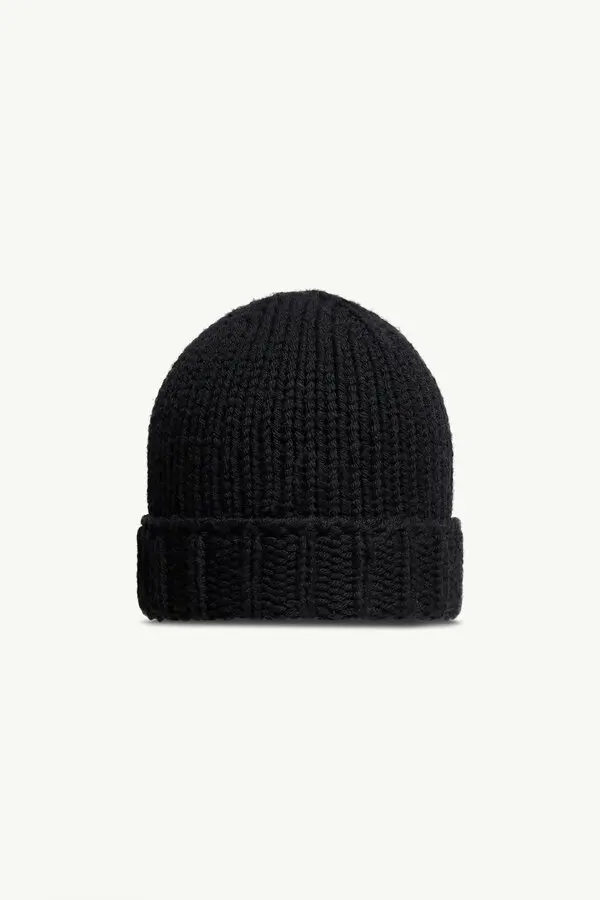 Moncler Logo Patch Beanie - Black