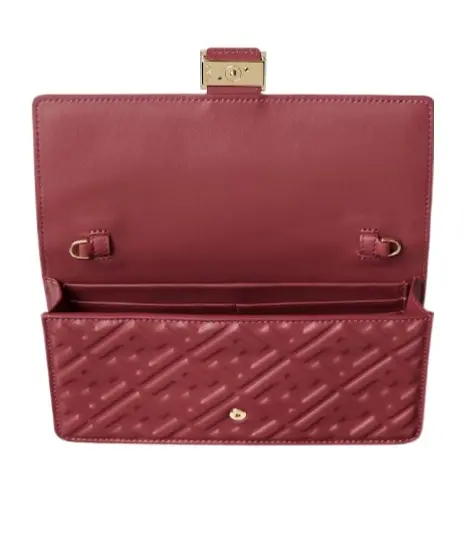 Fendi Baguette Ff Embossed Chain Wallet - Red