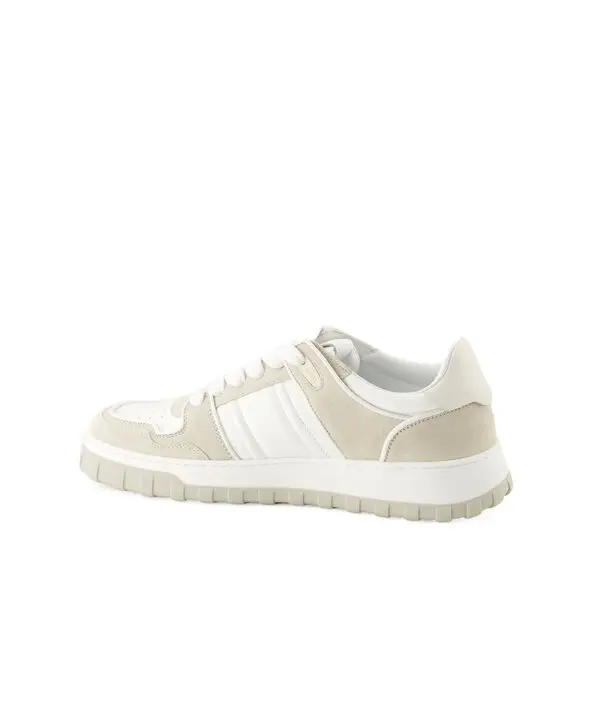 AMI Paris Logo Embossed Low-top Sneakers - White/frankincense