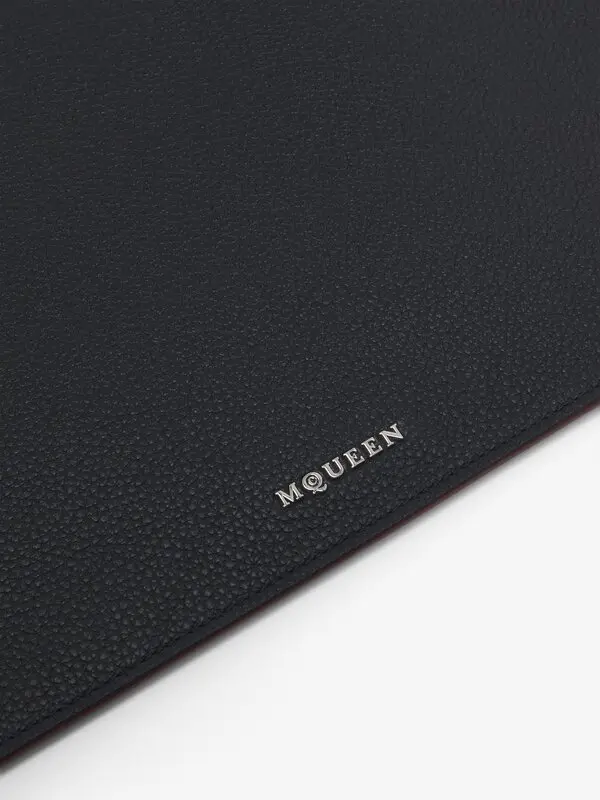Alexander McQueen Logo Detailed Zipped Clutch Bag - Black