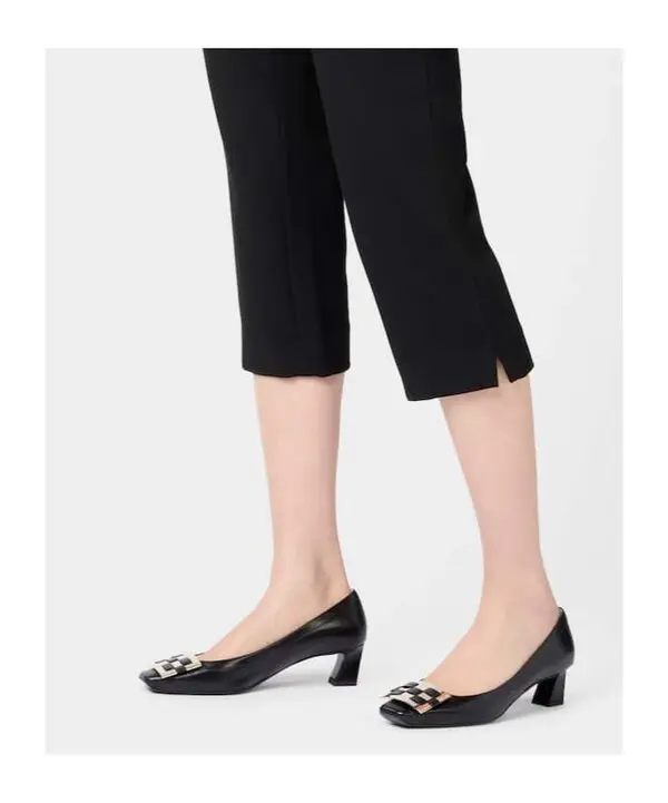 ROGER VIVIER Trompette Pumps In Leather With Metal Buckle Detail - Black