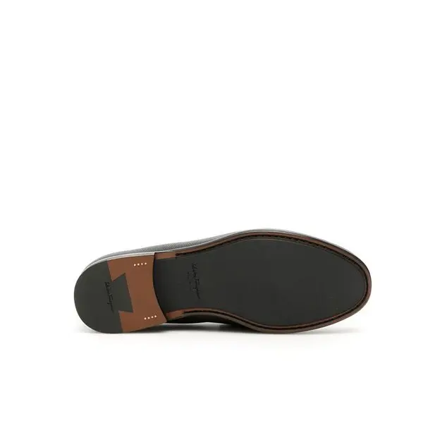 FERRAGAMO Gancini Detail Slip-on Loafers - Black