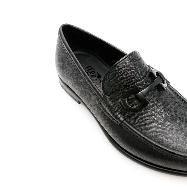 FERRAGAMO Gancini Detail Slip-on Loafers - Black