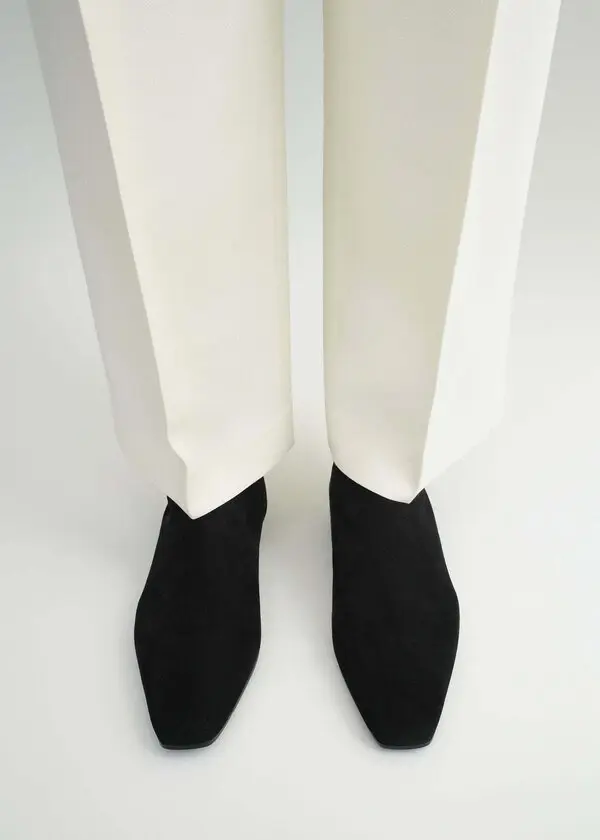 TOTEME Suede Chelsea Boots