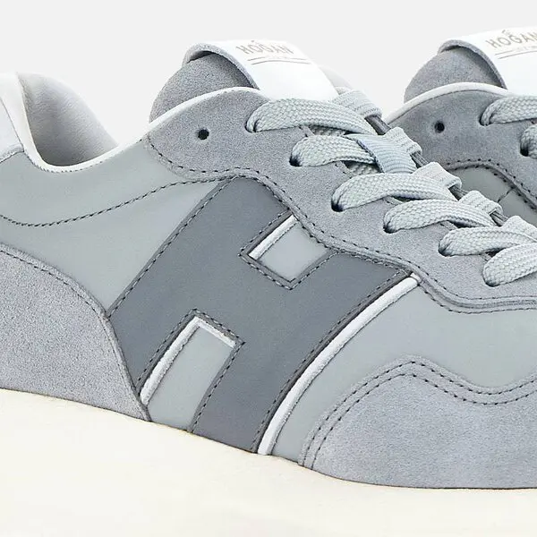 Hogan H641 Low Top Sneakers - Light Blue