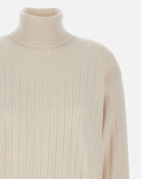 Eleventy Ribbed Knit Turtleneck Sweater With Long Sleeves