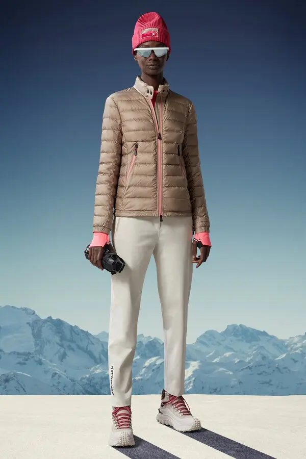 Moncler Walibi Short Down Jacket - Multicolor