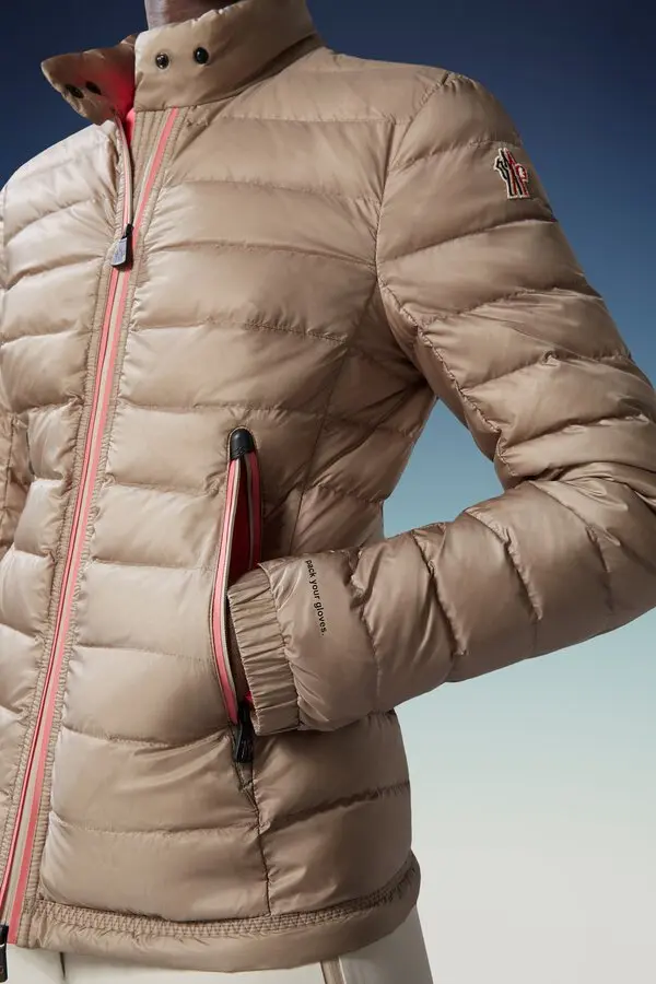 Moncler Walibi Short Down Jacket - Multicolor
