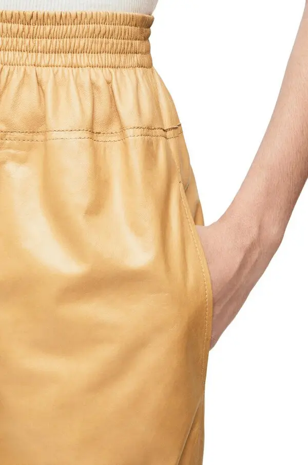 Loewe Elasticated Trousers In Papery Nappa - Yellow