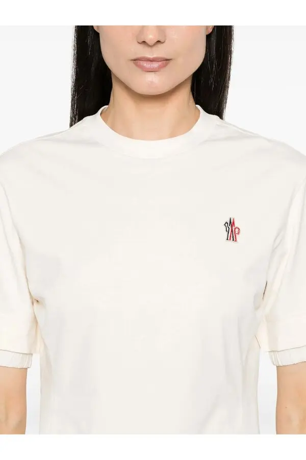 Moncler Logo Patch Crewneck T-shirt - White/ivory