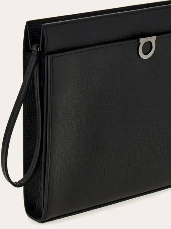 FERRAGAMO Gancini Clutch - Black