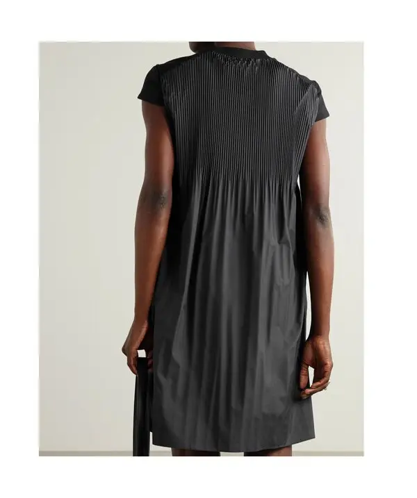 Moncler Short-sleeved Crewneck Dress With Logo Detail