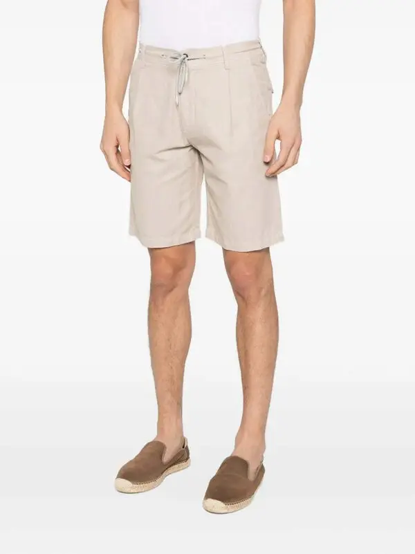 Eleventy Pleated Drawstring Shorts - White