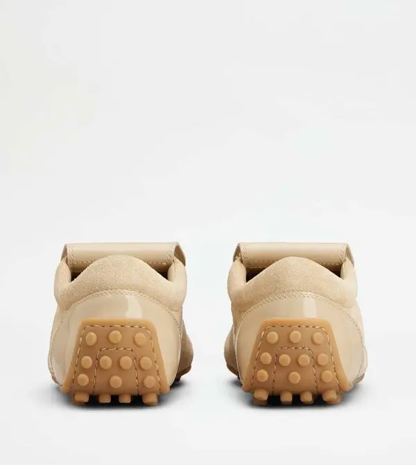 TOD'S Logo Embossed Low-top Sneakers