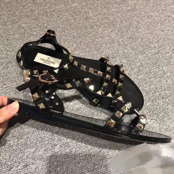 Valentino Garavani Rockstud Strappy Flat Sandals - Black