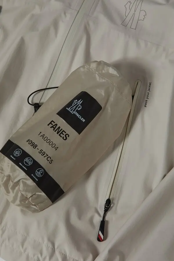 Moncler Fanés Hooded Jacket