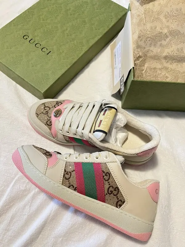 Gucci Embellished Low-top Sneakers - Nude
