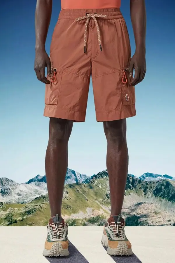 Moncler Ripstop Cargo Shorts With Zipper Pockets And Drawstring Waist