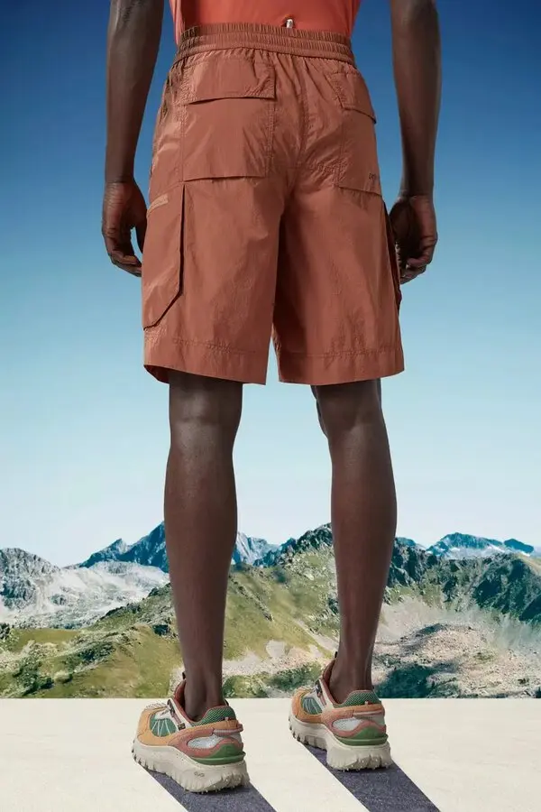 Moncler Ripstop Cargo Shorts With Zipper Pockets And Drawstring Waist
