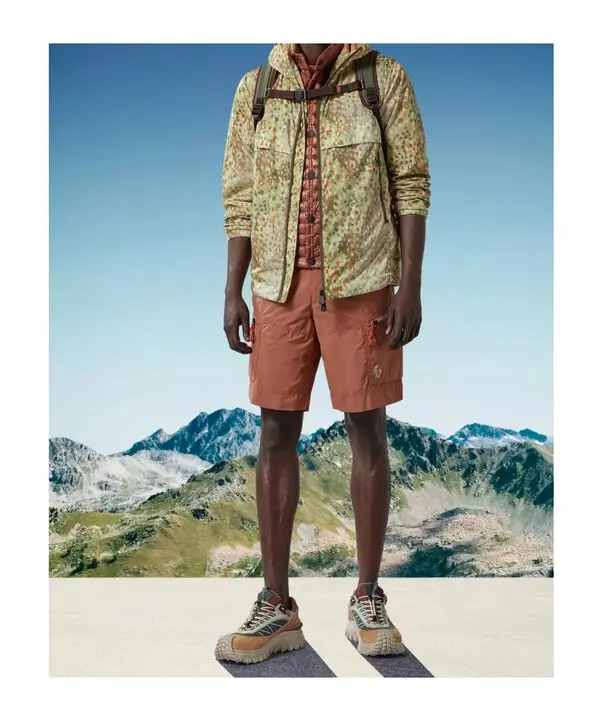Moncler Ripstop Cargo Shorts With Zipper Pockets And Drawstring Waist