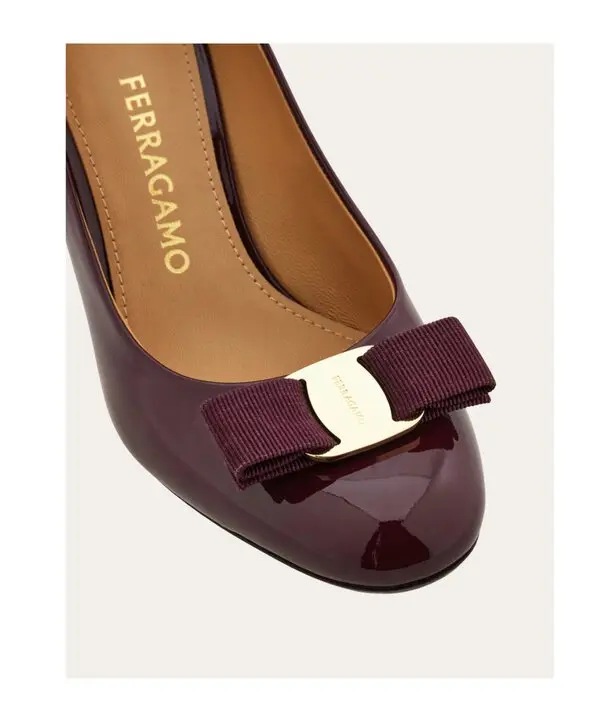 FERRAGAMO Vara Bow Pumps