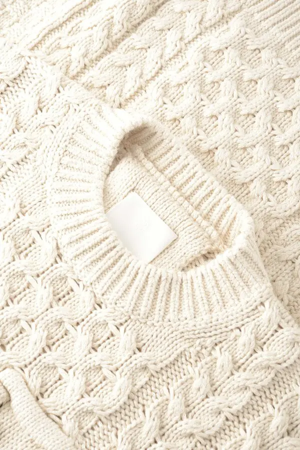 Givenchy 4g Cable Knit Sweater - Nude