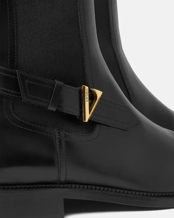 Versace V-plaque Chelsea Boots