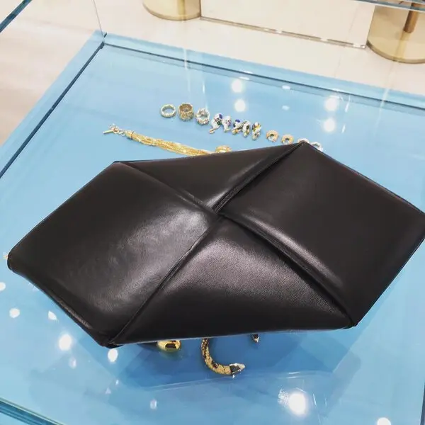 Bottega Veneta Intrecciato Zipped Clutch