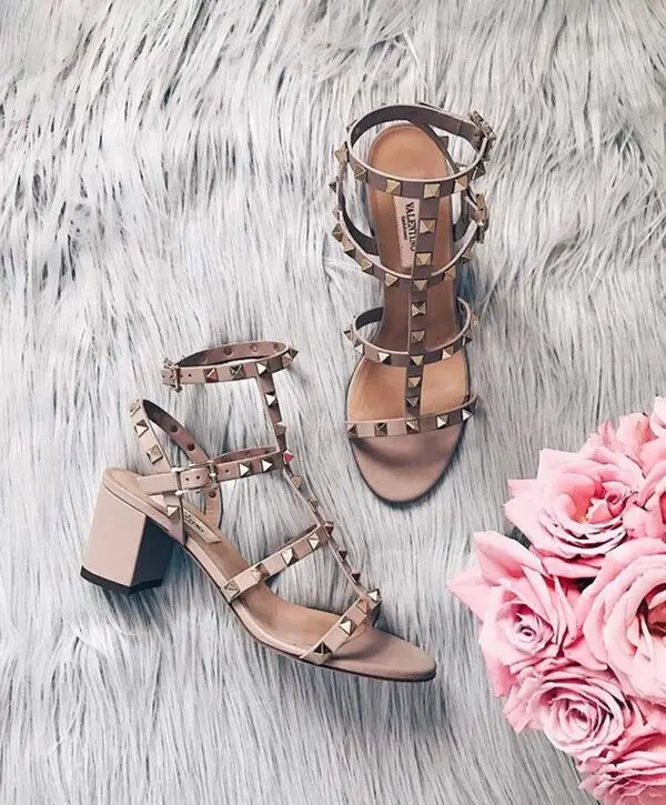 Valentino Garavani Rockstud Caged Sandals - Nude