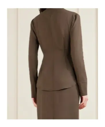 Tove Long Sleeve Shirt With Classic Collar And Curved Hem - Brown