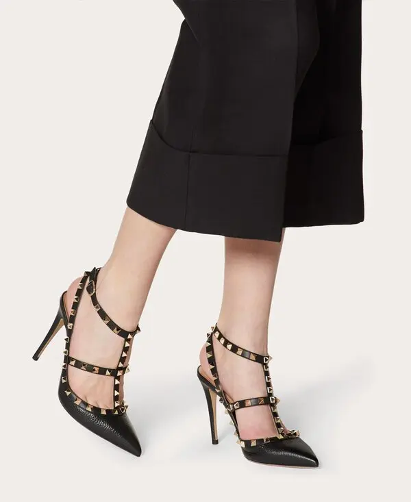 Valentino Garavani Rockstud Pointed Toe Caged Pumps - Black