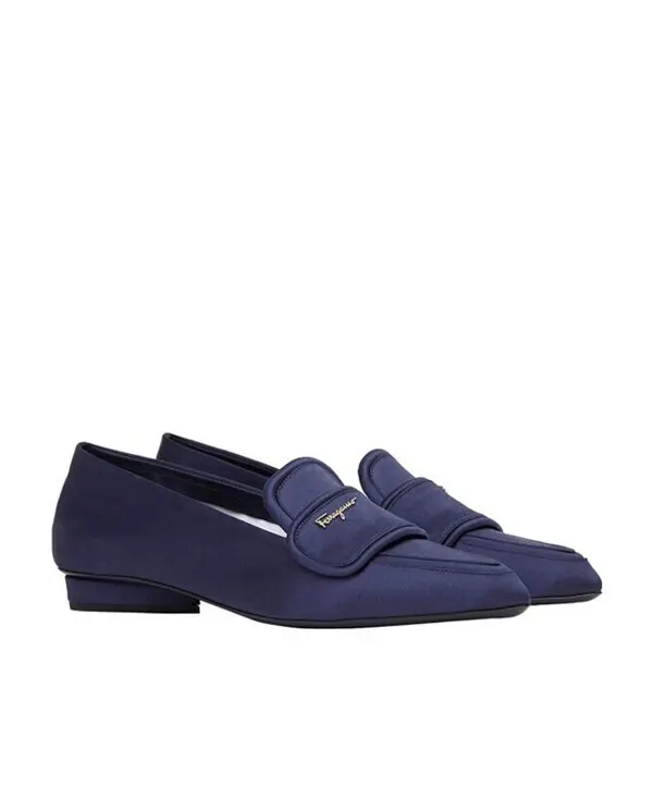 FERRAGAMO Logo Pointed Loafers