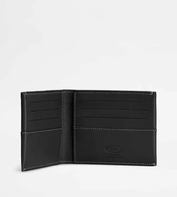 TOD'S Leather Wallet - Black