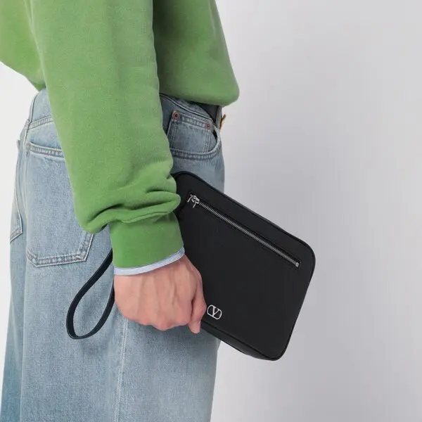 Valentino Garavani Vlogo Signature Zip-up Pouch